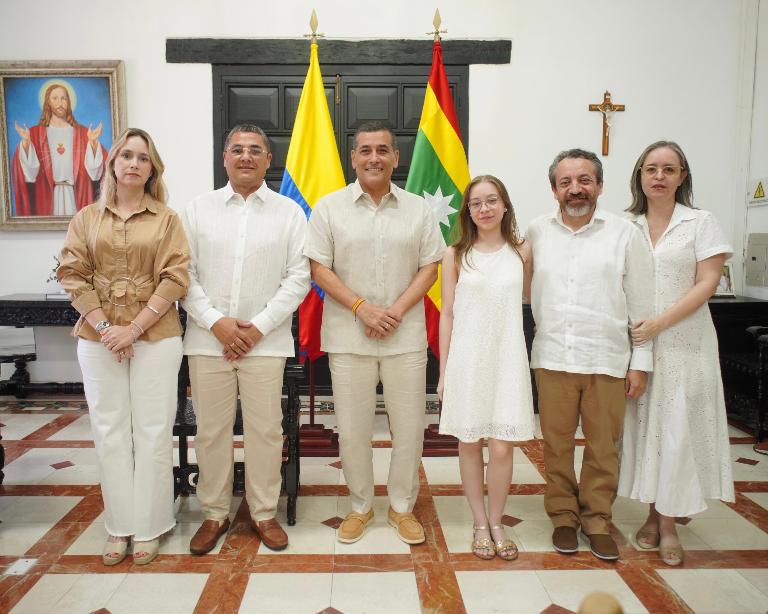 Tomaron posesión oficialmente el nuevo secretario de Hacienda y Rafael ...